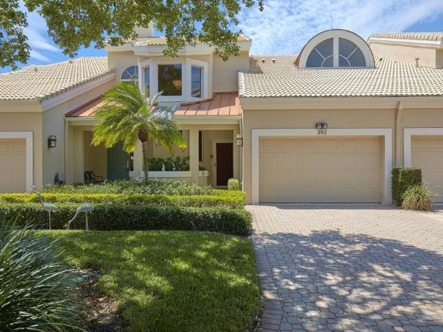 Luxury apartment complex for rent in Jupiter, United States