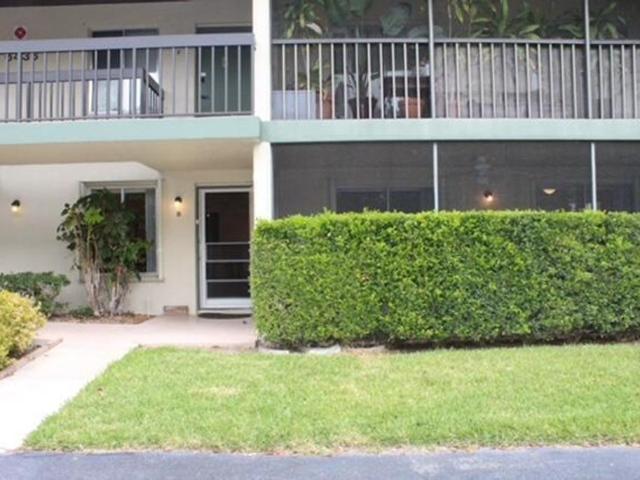 Luxury apartment complex for rent in Jupiter, United States