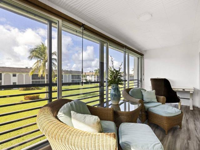Luxury apartment complex for rent in Jupiter, United States