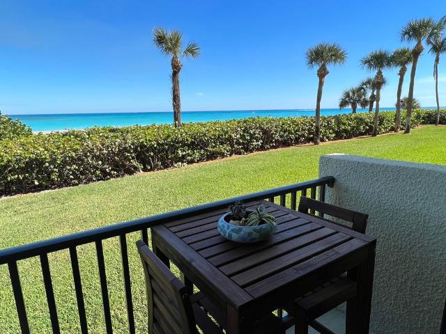 Luxury apartment complex for rent in Jupiter, United States
