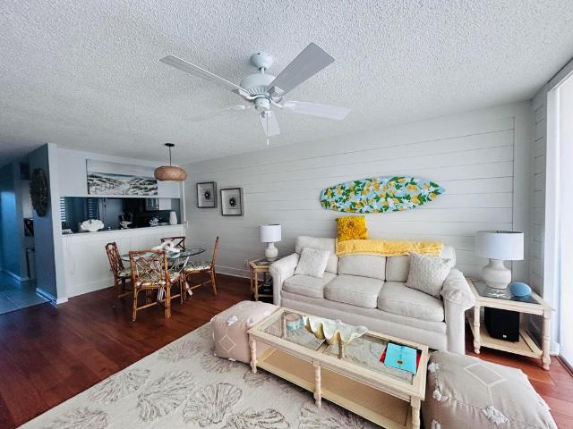 Luxury apartment complex for rent in Jupiter, United States