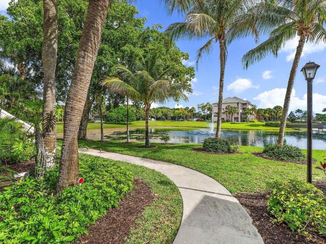 Luxury apartment complex for rent in Jupiter, United States