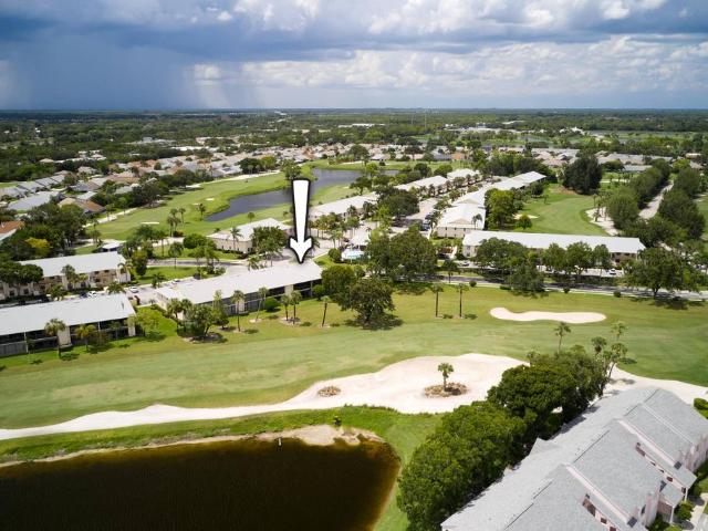 Luxury apartment complex for rent in Jupiter, Florida
