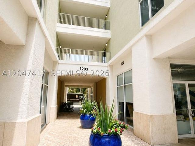 Luxury apartment complex for rent in Jupiter, Florida