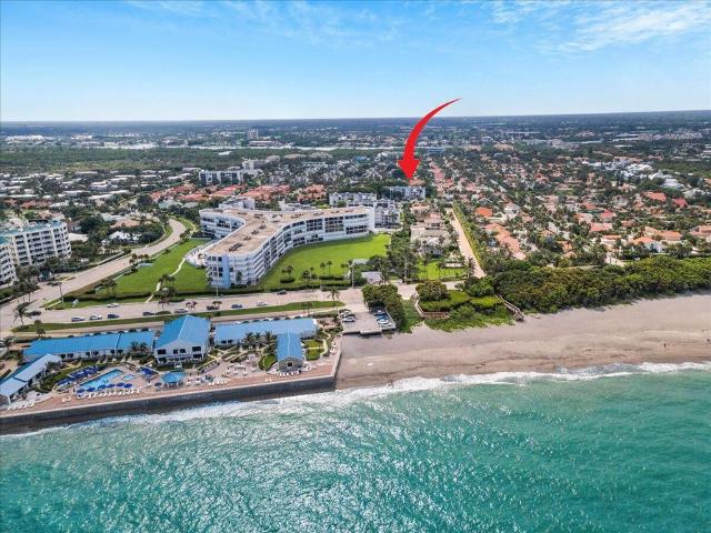 Luxury apartment complex for rent in Jupiter, Florida