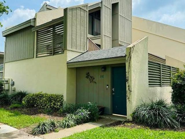 Luxury apartment complex for rent in Jupiter, Florida