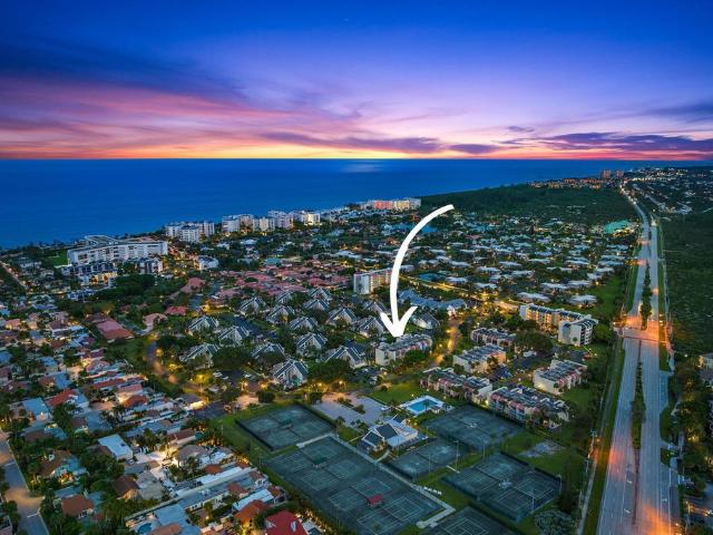 Luxury apartment complex for rent in Jupiter, Florida