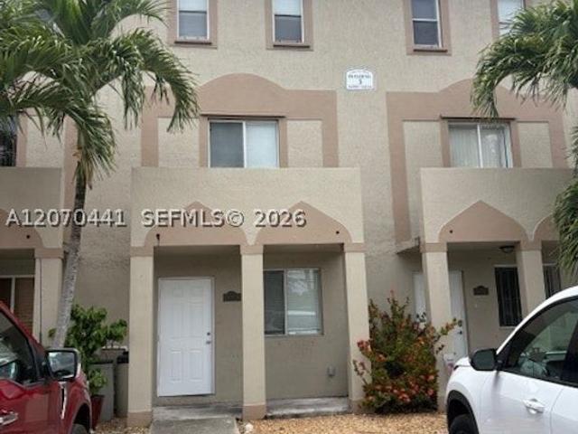 Luxury apartment complex for rent in Opa locka North historical, United States