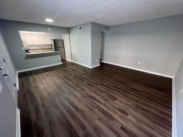 Luxury apartment complex for rent in Opa locka, Florida