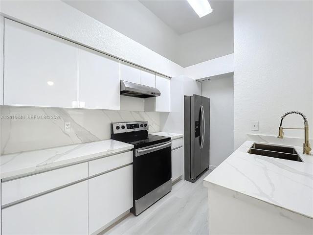 Luxury apartment complex for rent in Orlando, Florida