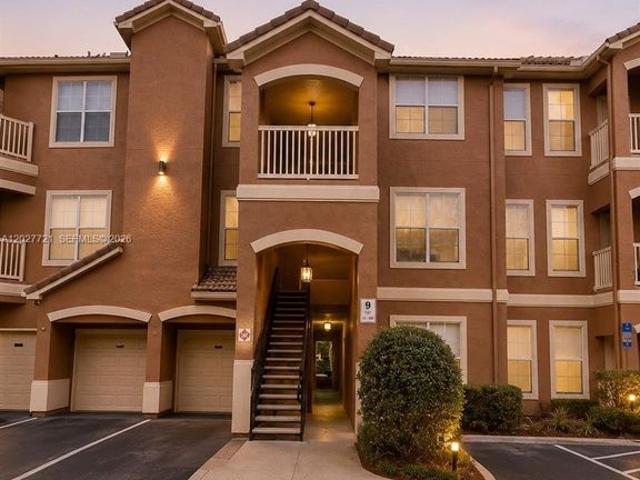 Luxury apartment complex for rent in Orlando, Florida
