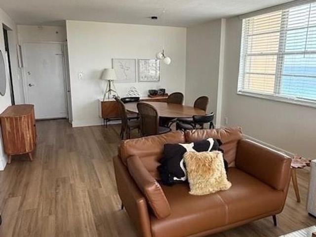 Luxury apartment complex for rent in Lauderdale by the sea, Florida