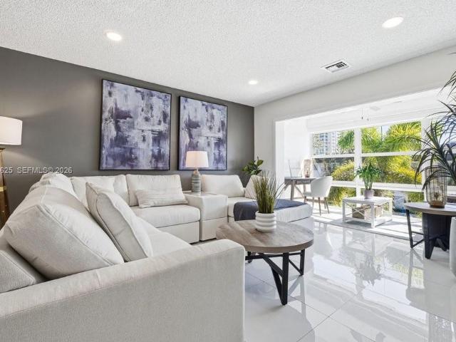 Luxury apartment complex for rent in Lauderdale by the sea, Florida