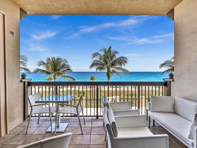 Luxury apartment complex for rent in Lauderdale by the sea, Florida