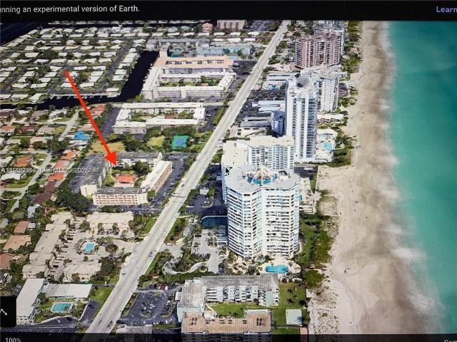 Luxury apartment complex for rent in Lauderdale by the sea, United States