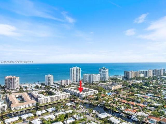 Luxury apartment complex for rent in Lauderdale by the sea, United States