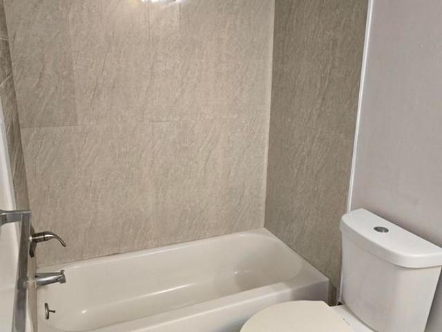 Luxury apartment complex for rent in Lauderdale Lakes, United States