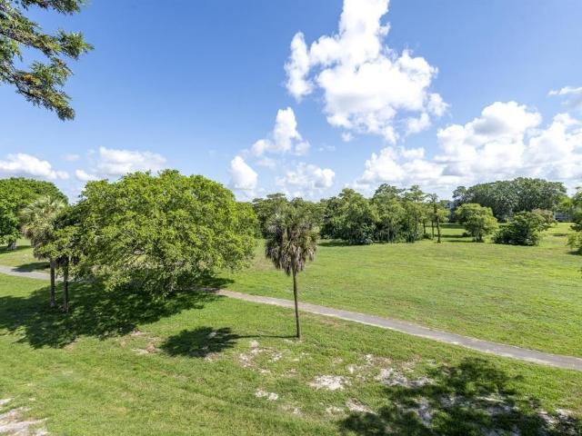 Luxury apartment complex for rent in Lauderhill, United States