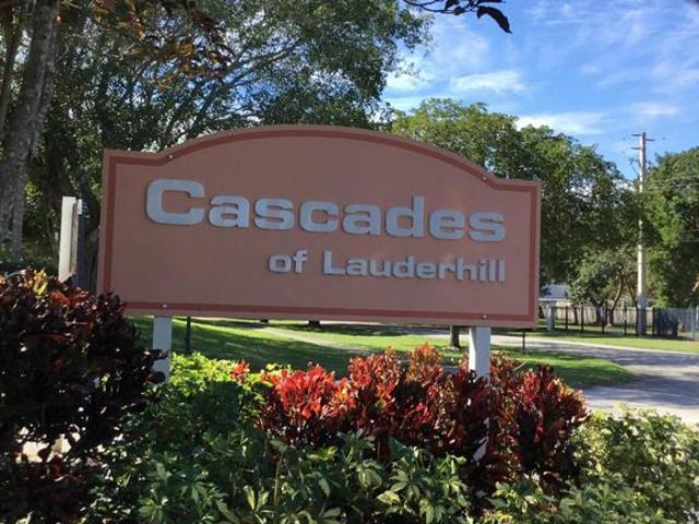 Luxury apartment complex for rent in Lauderhill, United States