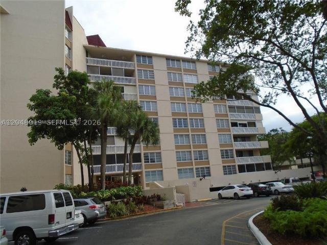 Luxury apartment complex for rent in Lauderhill, United States