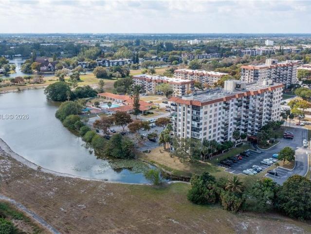 Luxury apartment complex for rent in Lauderhill, Florida