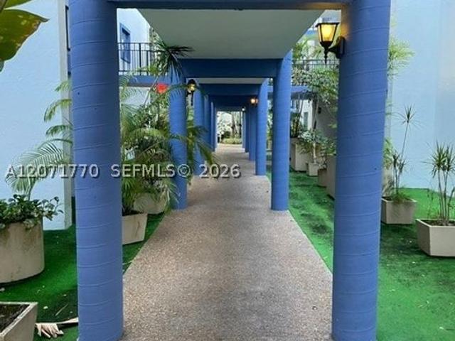 Luxury apartment complex for rent in Lauderhill, Florida