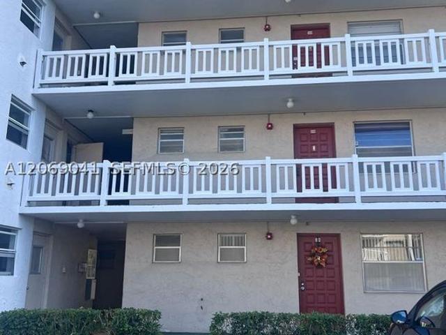 Luxury apartment complex for rent in Lauderhill, Florida