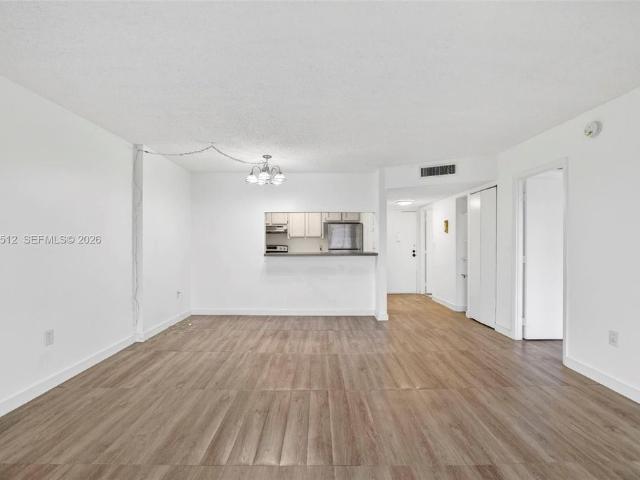 Luxury apartment complex for rent in Lauderhill, Florida