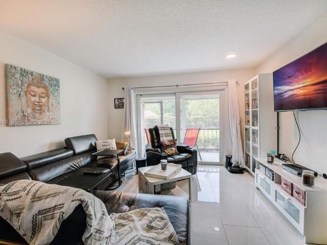 Luxury apartment complex for rent in Lauderhill, Florida