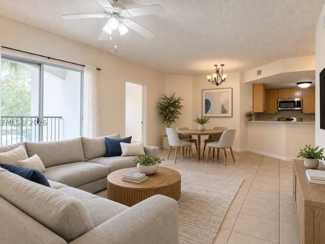 Luxury apartment complex for rent in Lake Worth, United States