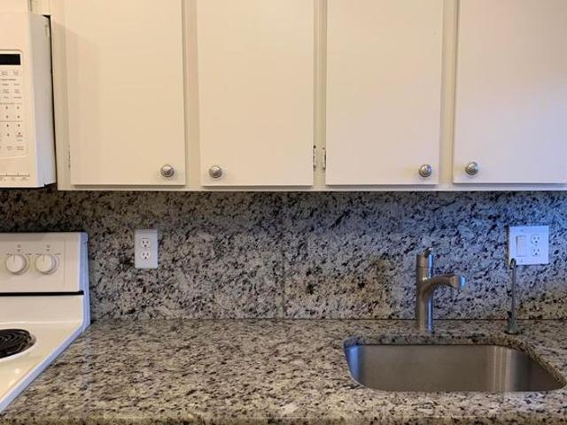 Luxury apartment complex for rent in Lake Worth, United States