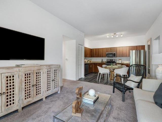 Luxury apartment complex for rent in Lake Worth, United States