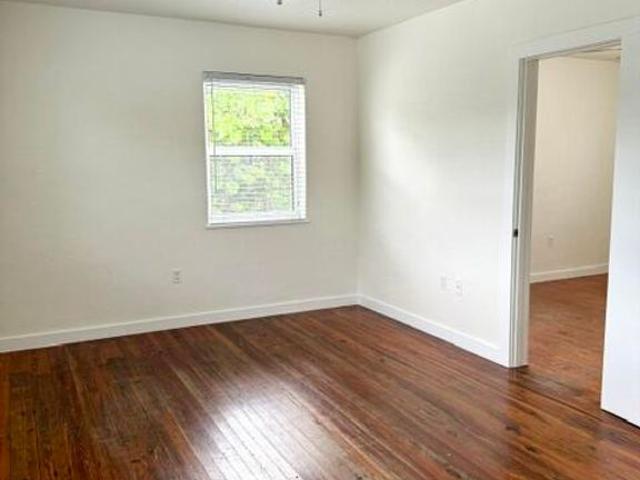Luxury apartment complex for rent in Lake Worth, Florida