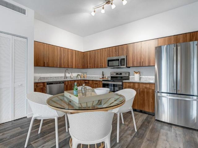 Luxury apartment complex for rent in Lake Worth, Florida