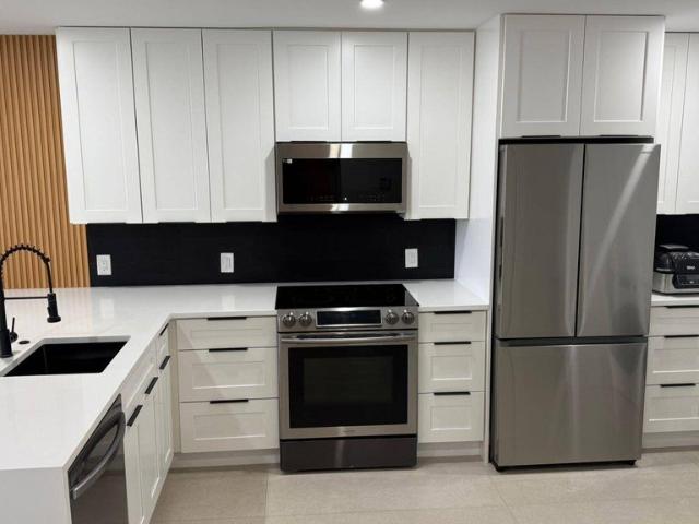 Luxury apartment complex for rent in Lake Worth, Florida