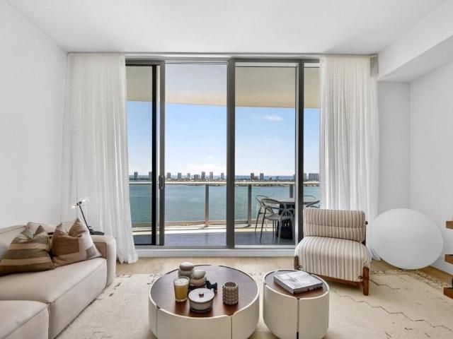 Luxury apartment complex for rent in Lake Park, Florida