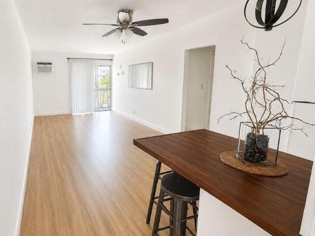 Luxury apartment complex for rent in Lake Park, United States