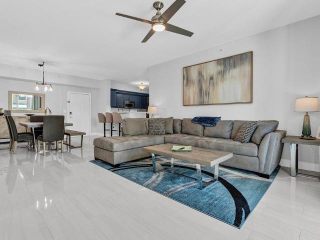 Luxury apartment complex for rent in Lantana, Florida
