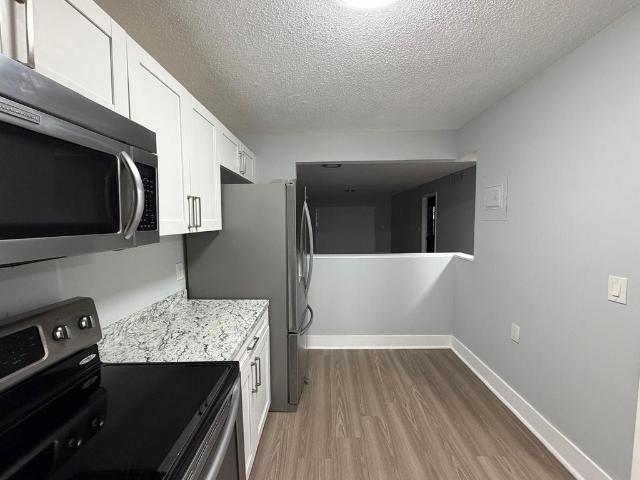 Luxury apartment complex for rent in Margate Estates, Florida