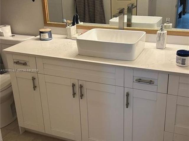 Luxury apartment complex for rent in Margate, Florida