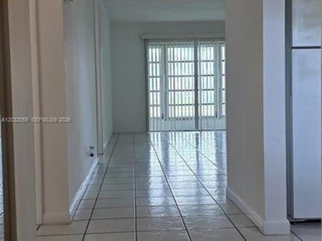 Luxury apartment complex for rent in Margate, Florida