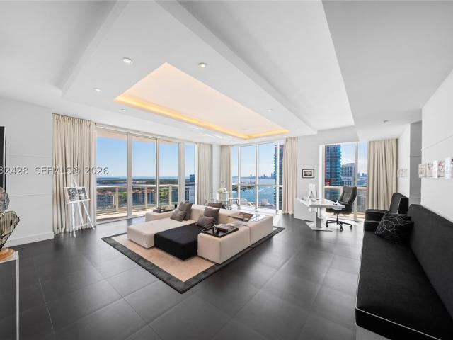 Luxury apartment complex for rent in Miami Beach, Florida