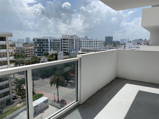 Luxury apartment complex for rent in Miami Beach, Florida