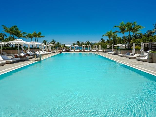 Luxury apartment complex for rent in Miami Beach, Florida