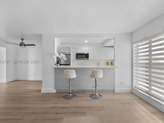 Luxury apartment complex for rent in Miami Beach, Florida