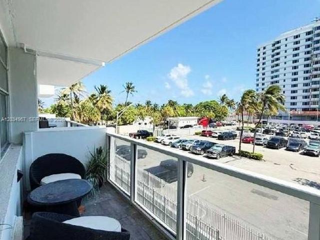 Luxury apartment complex for rent in Miami Beach, Florida