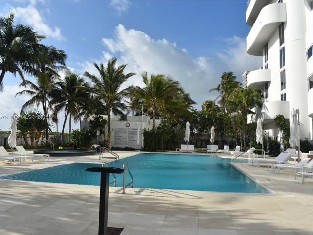 Luxury apartment complex for rent in Miami Beach, Florida