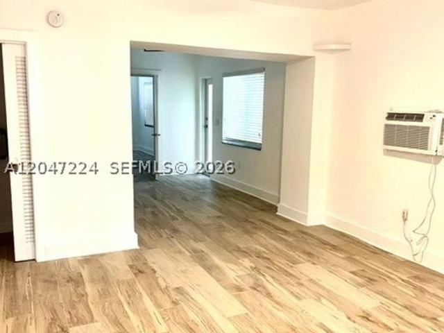 Luxury apartment complex for rent in Miami Beach, Florida