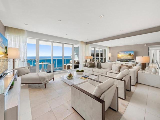 Luxury apartment complex for rent in Miami Beach, Florida
