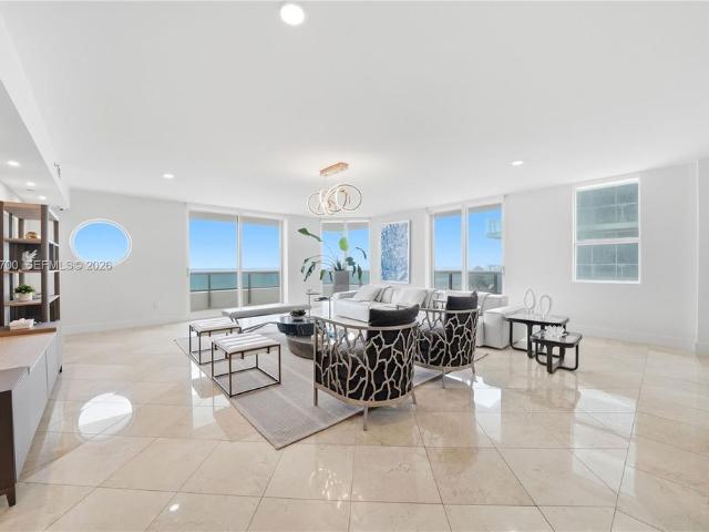 Luxury apartment complex for rent in Miami Beach, Florida
